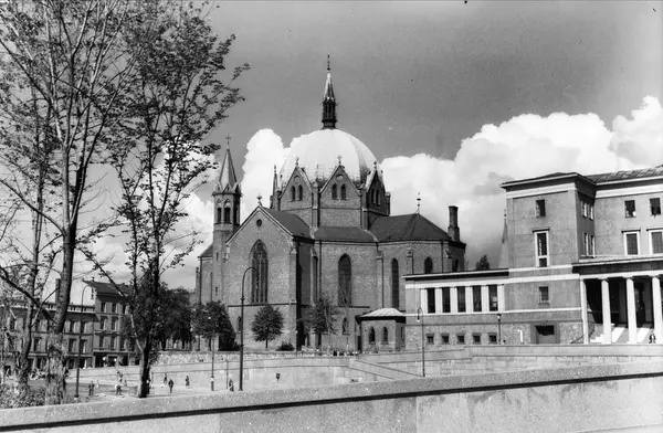 Trefoldighetskirken og Deichmanske bibliotek -Oslo Museum / DigitaltMuseum