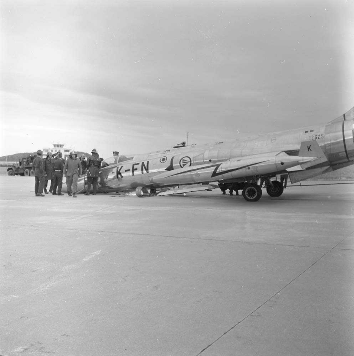 Havari på flystripen på Bodø flystasjon av F-104-G, kjennetegn FN-K ...