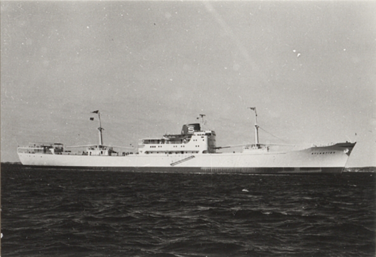 Nr. 57 ms ATLANTIDE. Kylfartyg, byggt 12960 på Eriksberg, för R A B ...