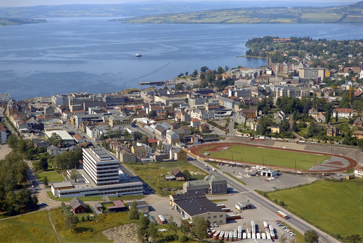 Hamar, flyfoto, bypanorama, sentrum, Holset, Fylkeshuset i Hedmark i ...