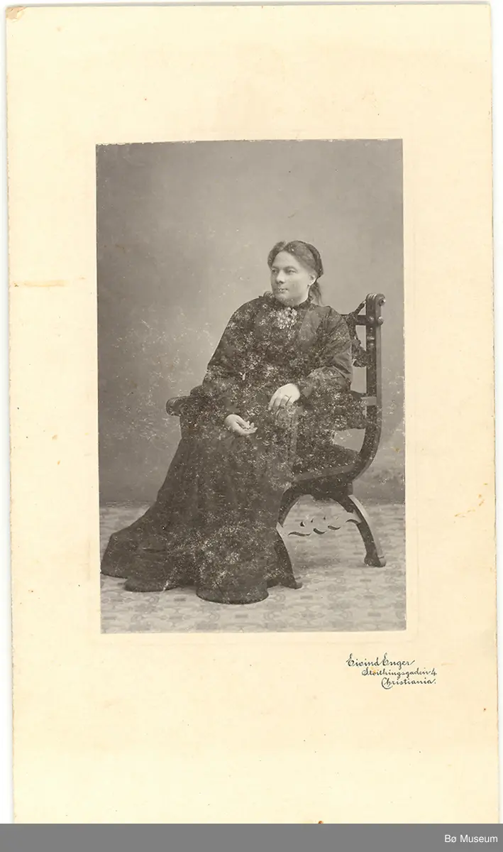 Portrettfoto av Aslaug Kleppen -Bø Museum / DigitaltMuseum