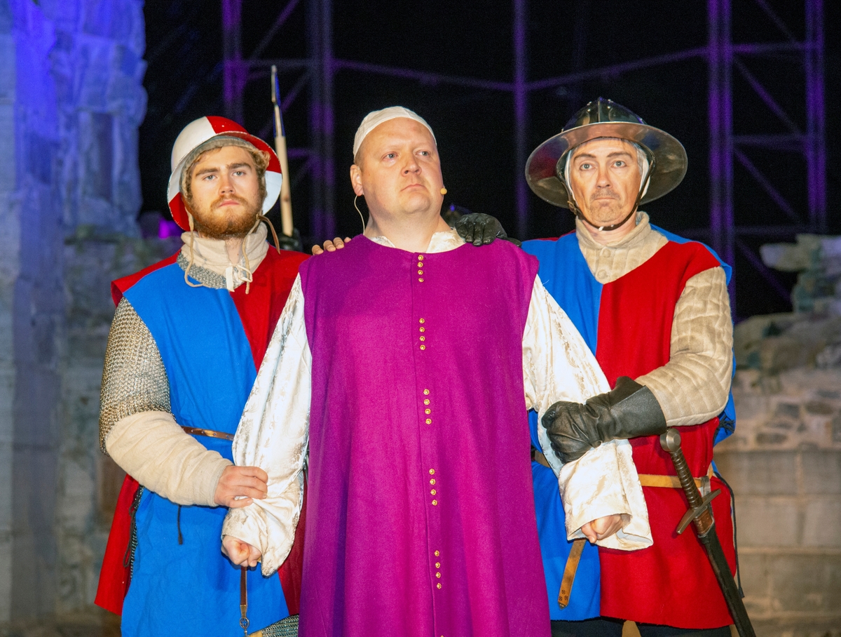 Teaterforestillingen" En Hamarkrønike" i 2021. Dette er historien om ...