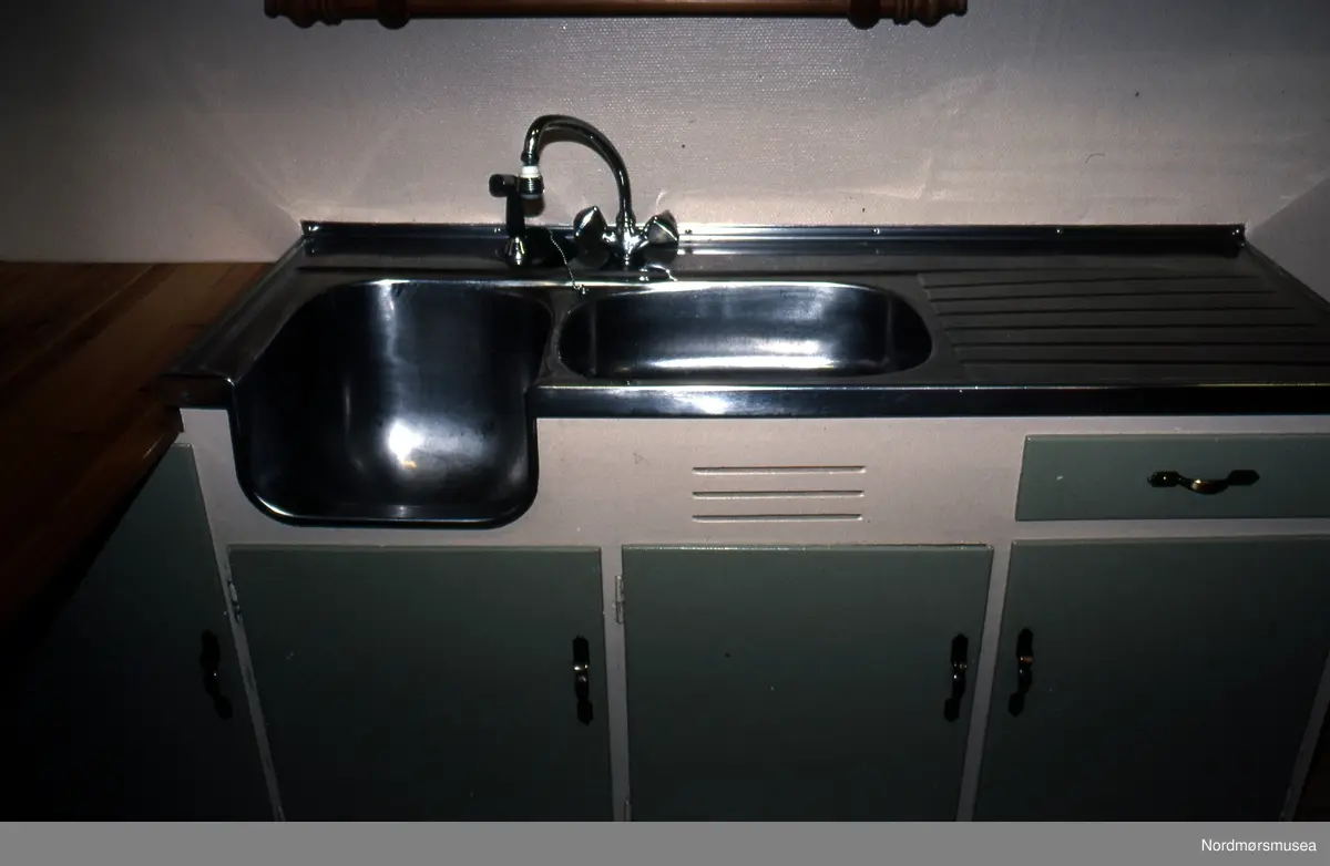 Clausens gt? Kjøkken, oppvask, utslagsvask. Prosjektet Dokument 2000 ...