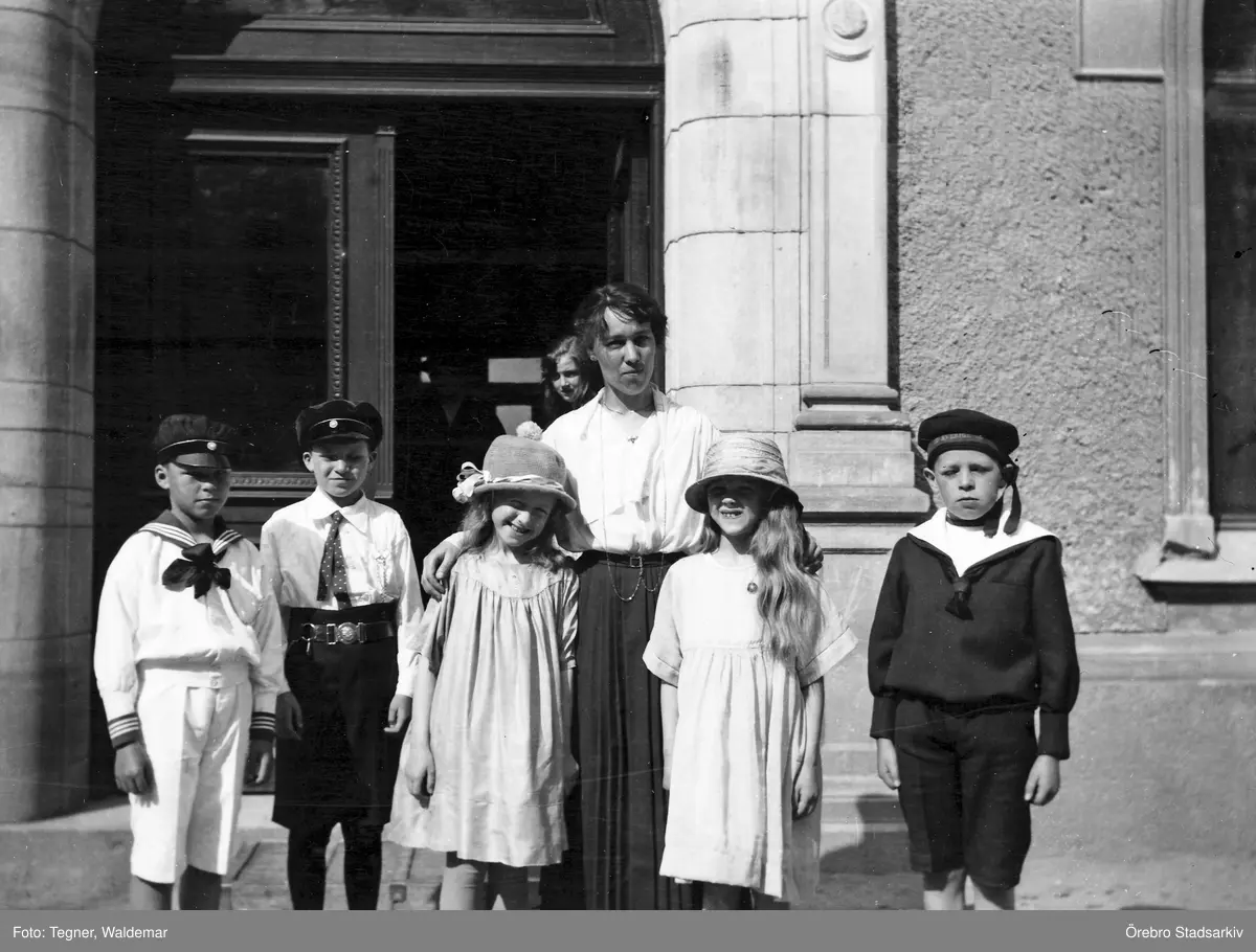 Del av skolklass, 1922 -Örebro Stadsarkiv / DigitaltMuseum