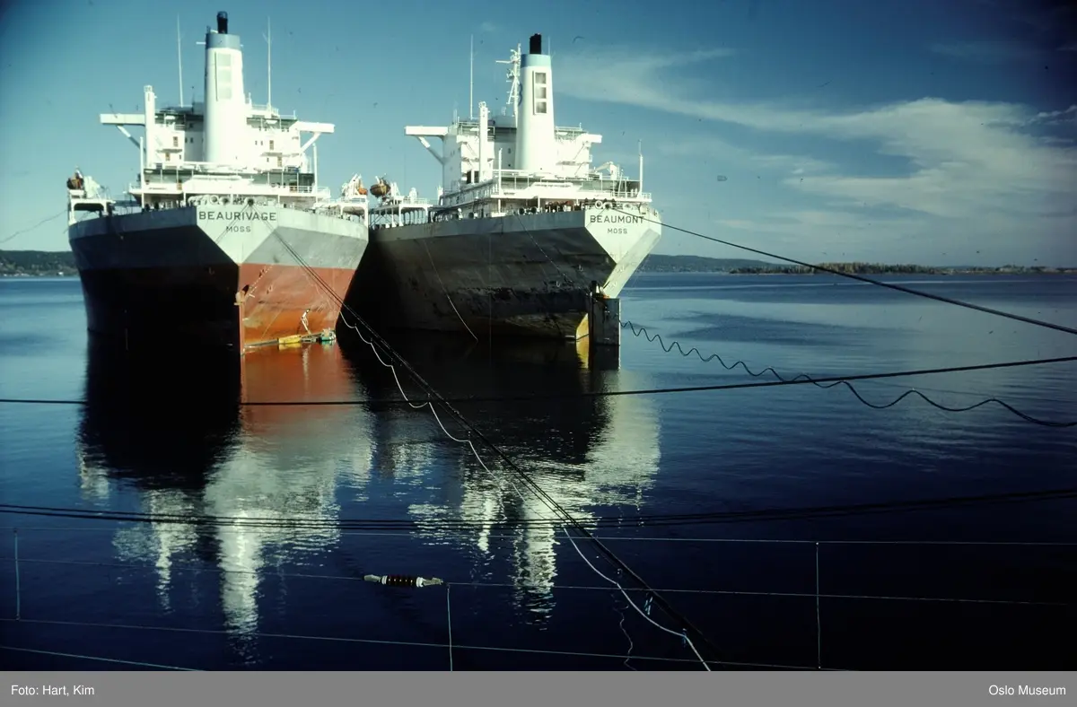 Tankskip i opplag ved Holmestrand. -Oslo Museum / DigitaltMuseum