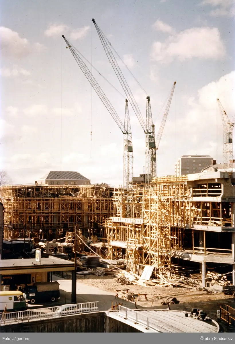 Byggnation av Krämaren och Rudbeckstunneln, 1960 -Örebro Stadsarkiv ...