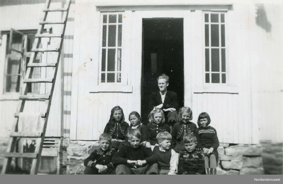 Omgangsskole på Sund i Leiranger i huset til Marie og Martin Hansen ...