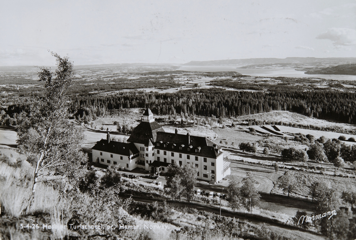 Postkort, Ringsaker, Furnes, Høsbjør Turisthotell, -Anno Domkirkeodden ...