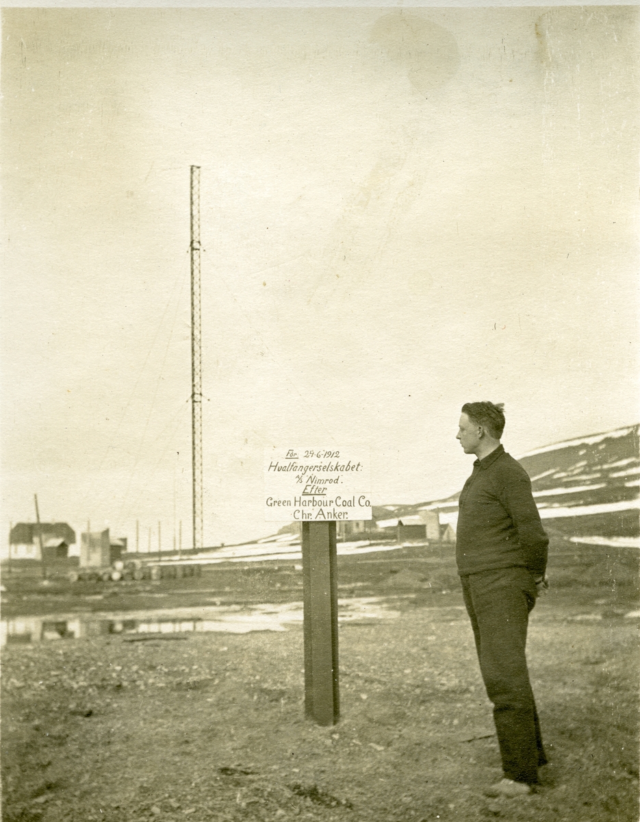 Jens Kristoffer Bay (født 1891) bodde i Longyear City i 1914/15. Dette ...