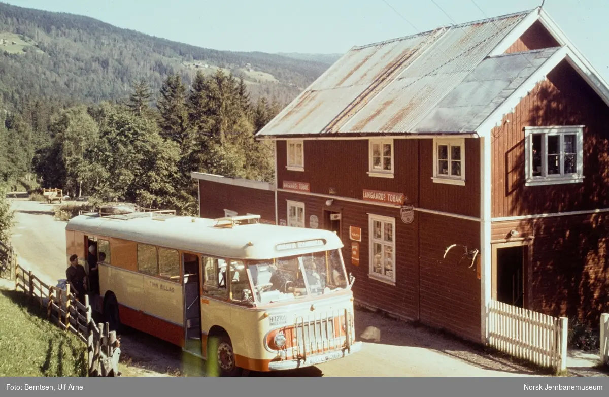 Kombinert bil tilhørende Tinn Billag i rute til Tessungdalen -Norsk ...