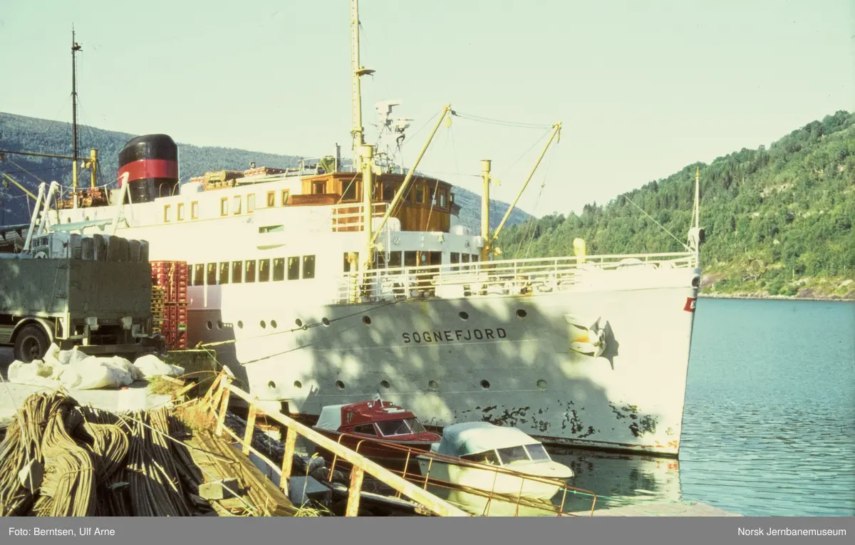 Passasjerskipet MS Sognefjord ved kai i Stryn -Norsk Jernbanemuseum ...