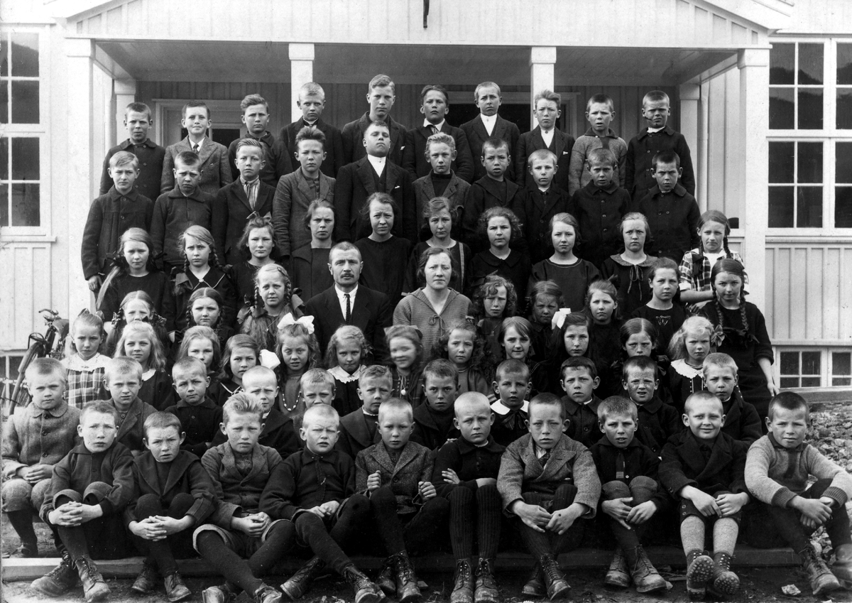 Komnes skole -Kongsberg Historielag / DigitaltMuseum