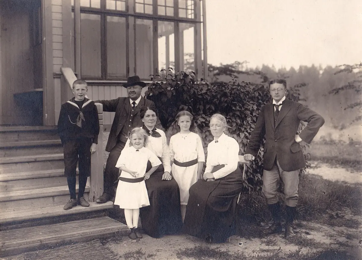 Hällbacka -Stockholms läns hembygdsföreningar / DigitaltMuseum