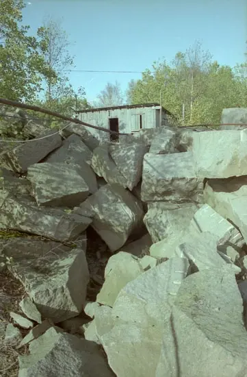 Enligt medföljande text: "Bohusläns museum 1981-1984". -Bohusläns ...