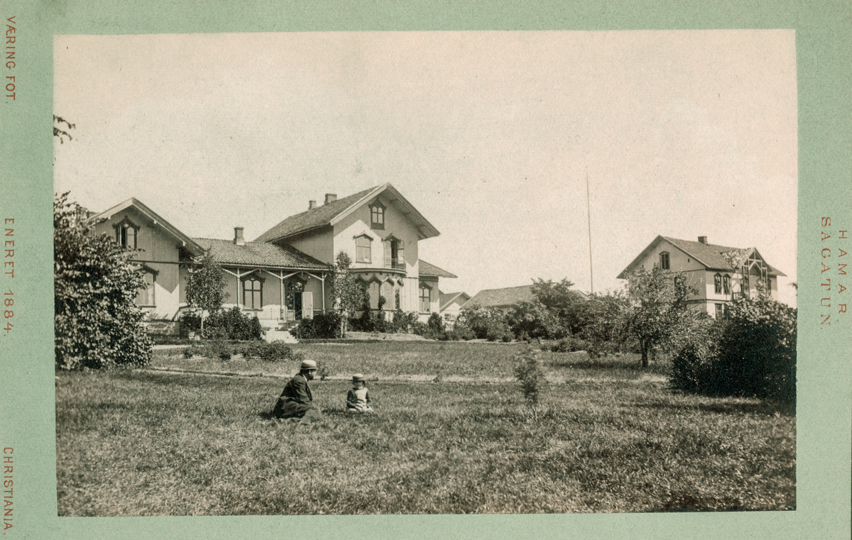 Hamar, Sagatun folkehøgskole, i forgrunnen Herman Anker (1839-1896 ...