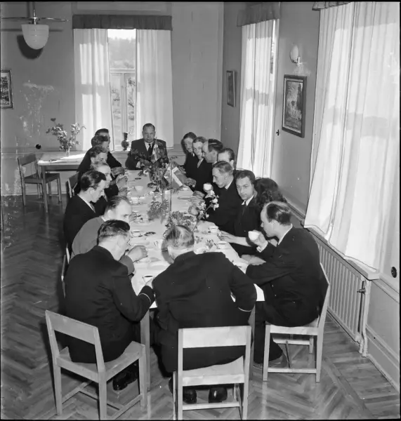 Avslutning av konduktörskurs i Nygård -Spårvägsmuseet / DigitaltMuseum