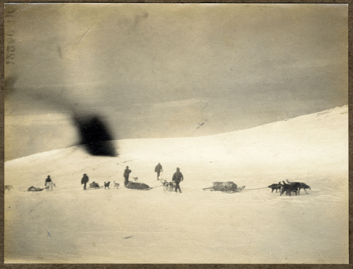 Bilder fra utsetningsekspedisjonen etter Schröder-Stranz ekspedisjonen ...