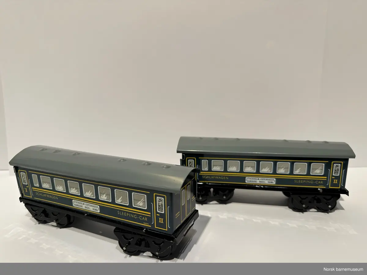 Tog -Norsk barnemuseum / DigitaltMuseum