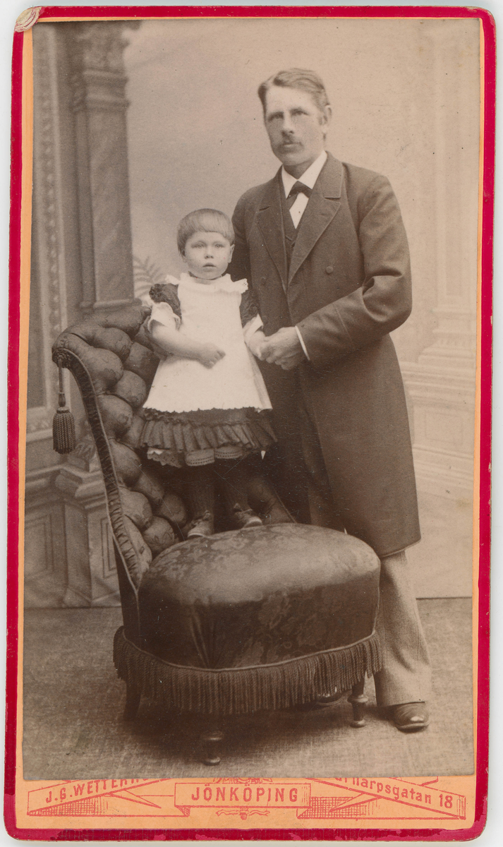 Porträtt på Hugo Wallgren och hans dotter Wivi Wallgren, Jönköping ...