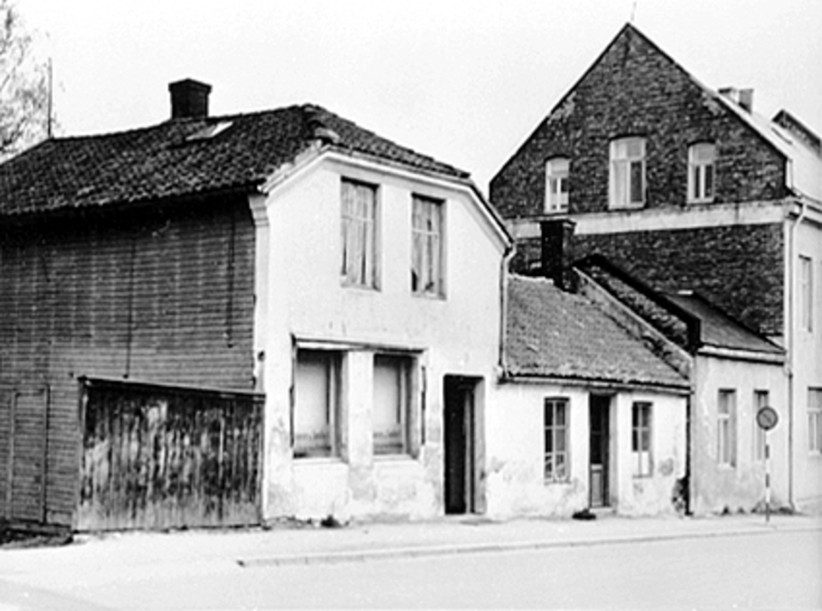 Hamar, Østregate 2, Østregate 4 var bolighus for over 20 personer i ...