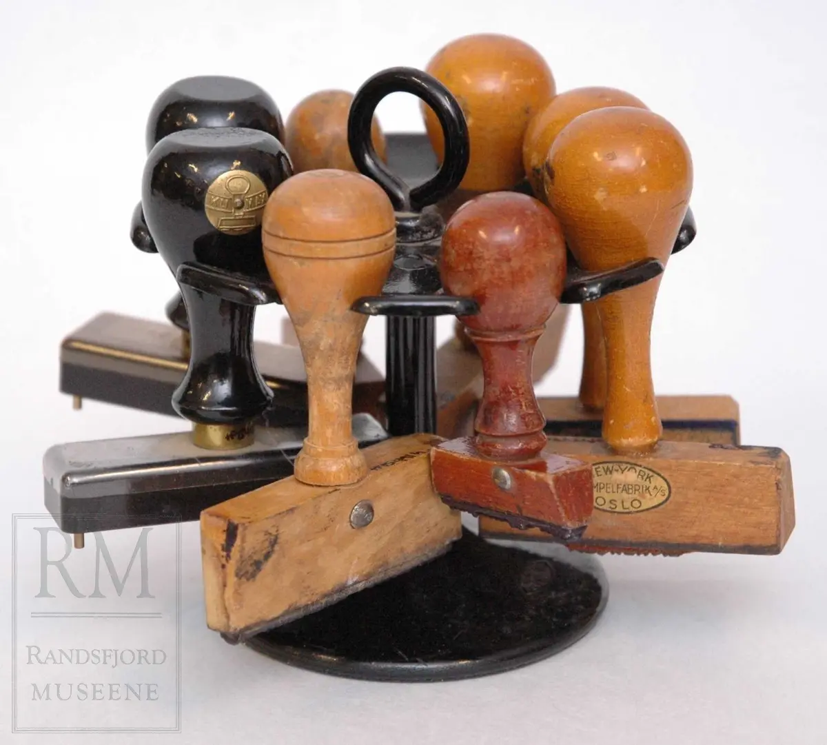 Stempel -Hadeland Folkemuseum / DigitaltMuseum