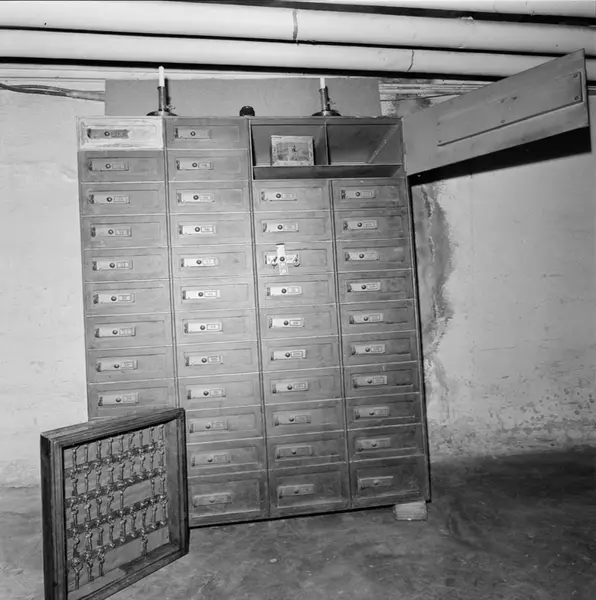 Bankfack i järn från 1850-talet -Stiftelsen Upplandsmuseet / DigitaltMuseum