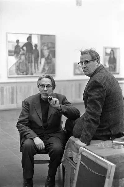 Danske kunstnere. Til venstre Viggo Kragh Hansen, Sønderborg og Victor ...