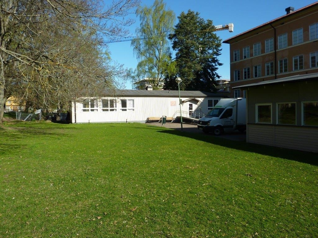 Orig. text: Paviljonger vid Engelska skolan, kv Adjunkten, som skall ...