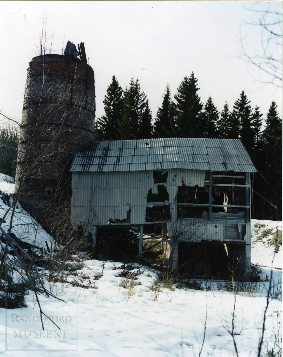 Kalkverket i Hallumsmarka på Kalvsjø. -Hadeland Folkemuseum ...
