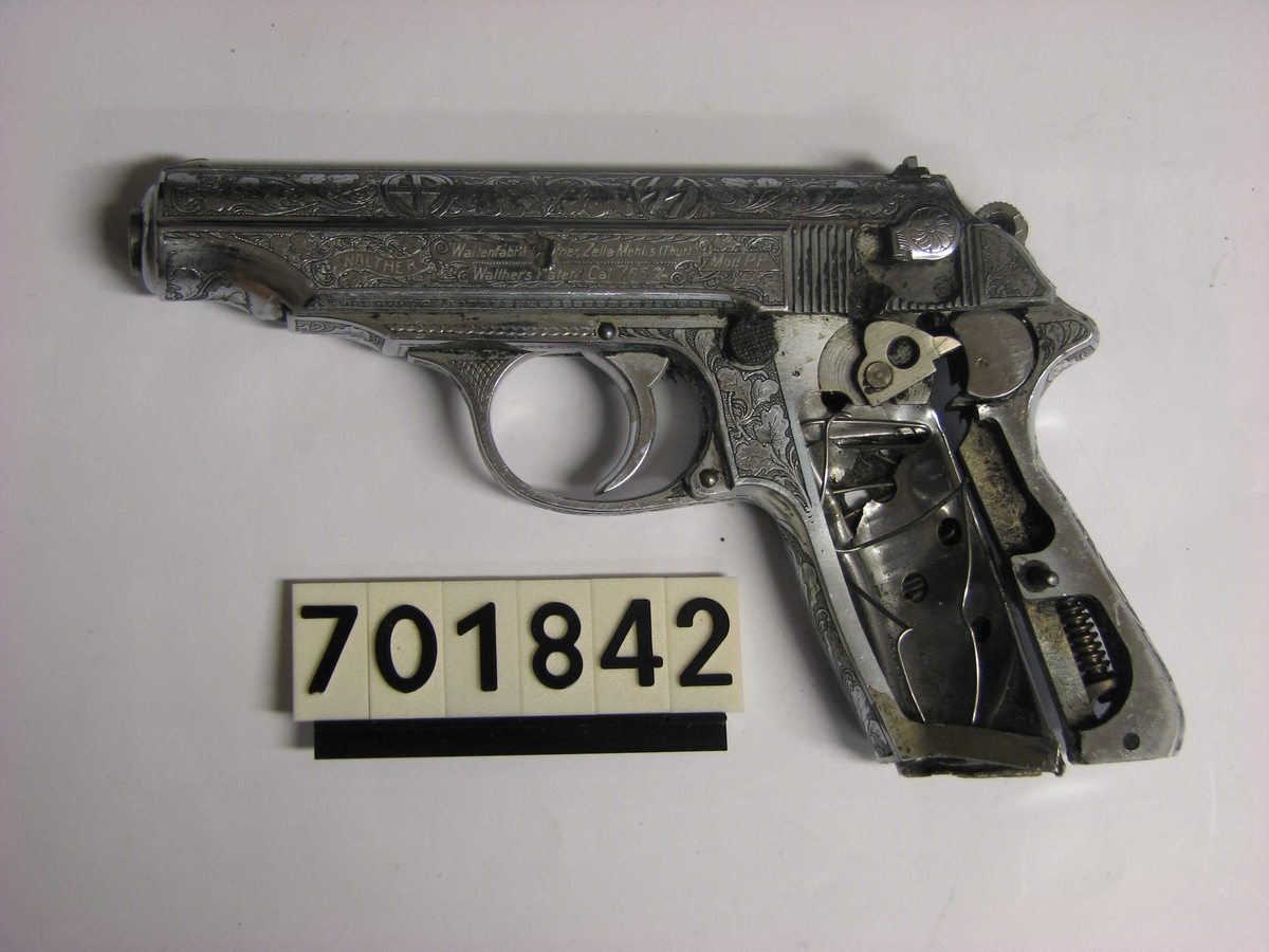Pistol 7,65 mm Walther PP -Forsvarshistorisk museum / DigitaltMuseum