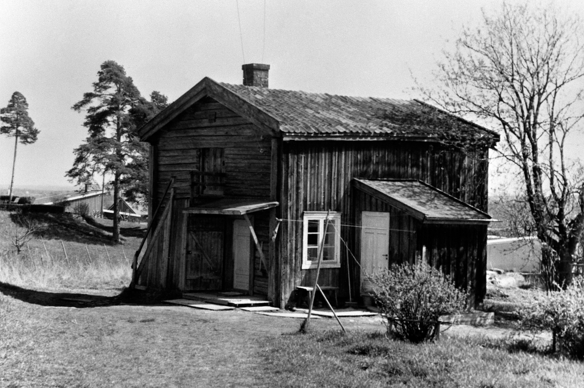 Hamar, Tommelstad gård 6/1, husmannsplassen Tommelstadbakken ...