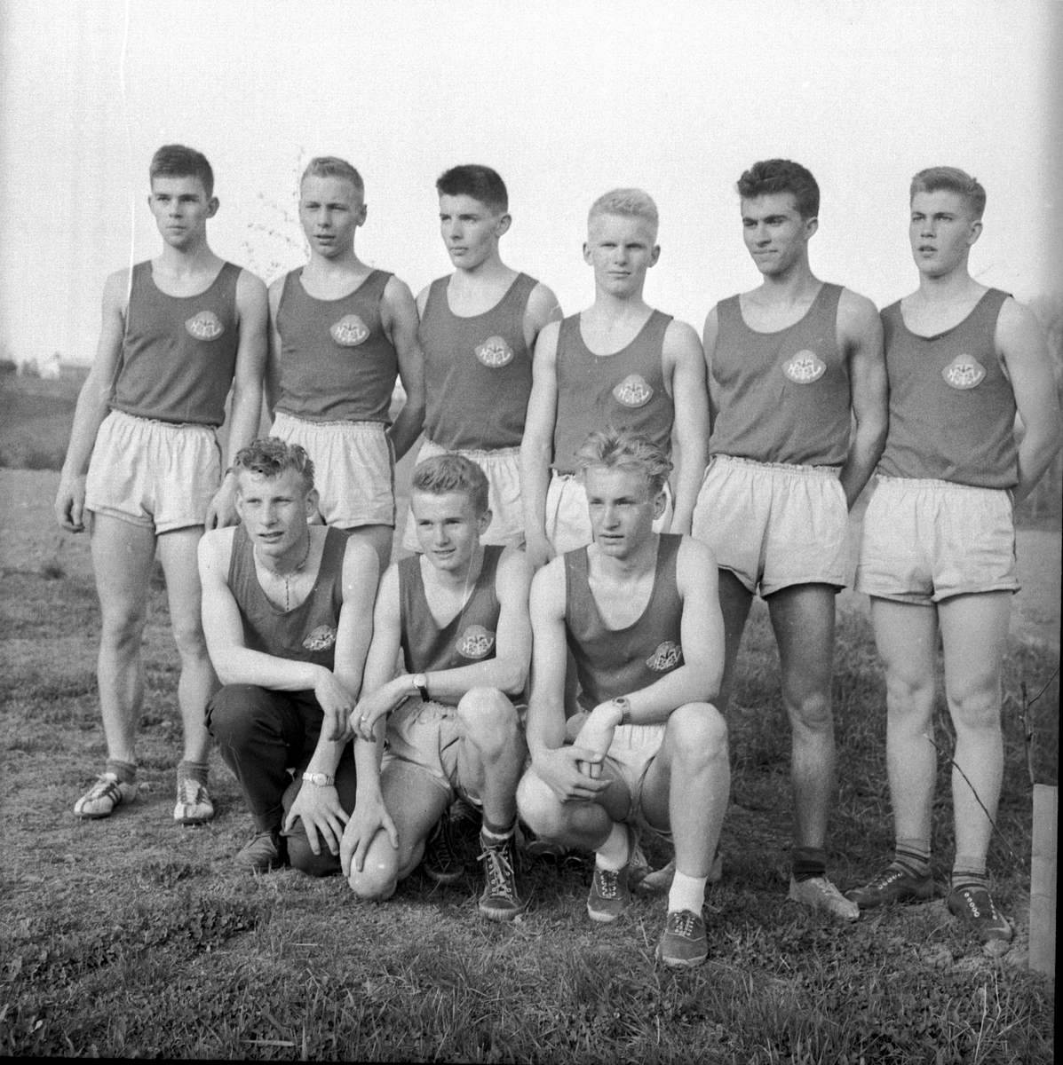 STAFETTLAG FRA HAMAR IL. FRA VENSTRE: STEIN ARVE ØSTLI, UKJENT, KJELL ...