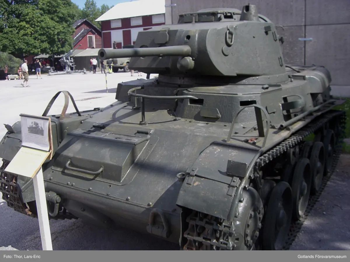 Stridsvagn m/40 -Gotlands Försvarsmuseum / DigitaltMuseum