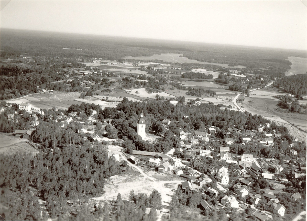 Flygfoto över Kristdala. -Kalmar läns museum / DigitaltMuseum