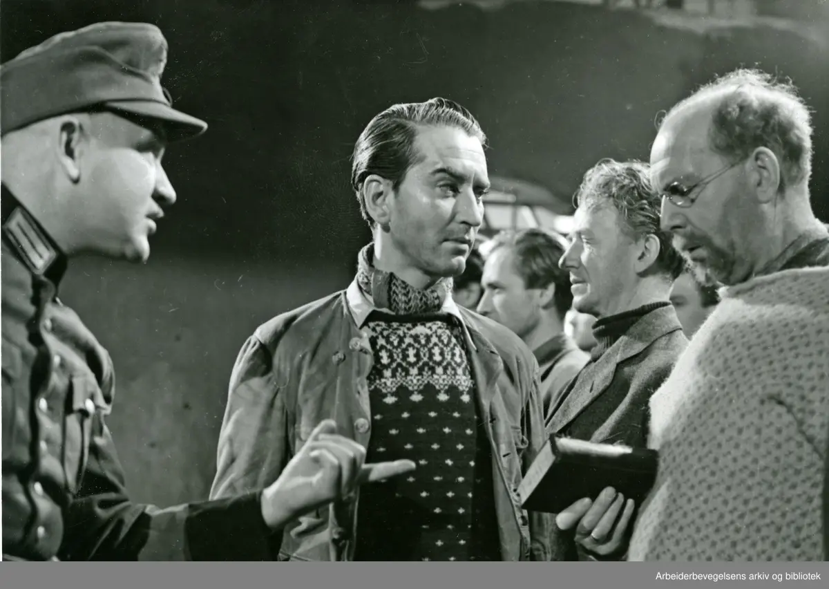 Toralf Sandøs film "Englandsfarere". Kristen Dahl i rollen som ...