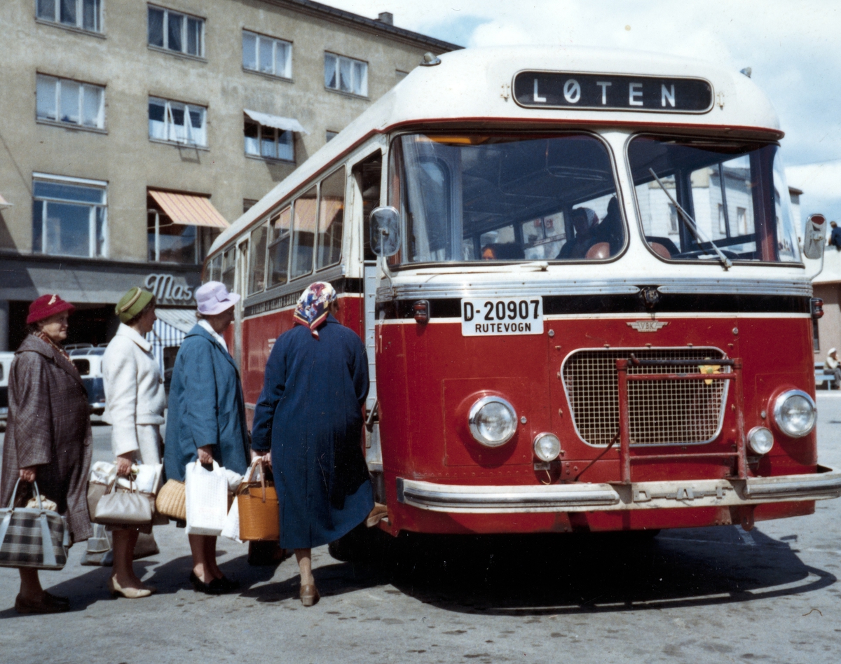Hamar, Østre Torg, rutebilstasjonen, A/L Hamar og Omland Bilruter, HOB ...