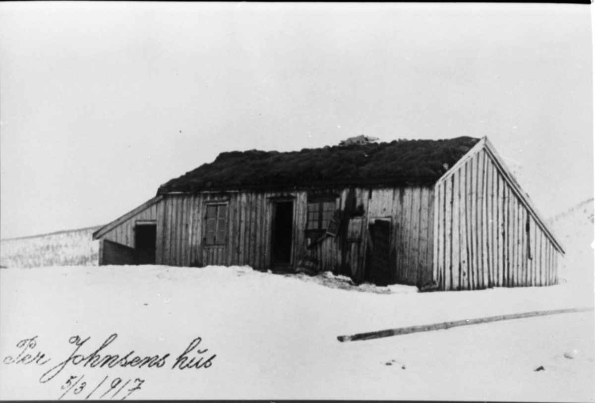 Huset til Per Johnsen. Søndre. Stokmarknes. 5.3.1917. Visstnok det ...