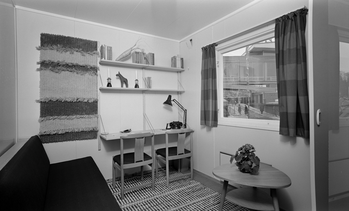 Moelven Brug. Ferdighus. Landbruksveka. -DEXTRA Photo / DigitaltMuseum