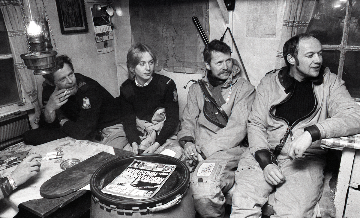 "Familietreff" hos fangstmann Harald Soleim på Kapp Wijk. -Svalbard ...
