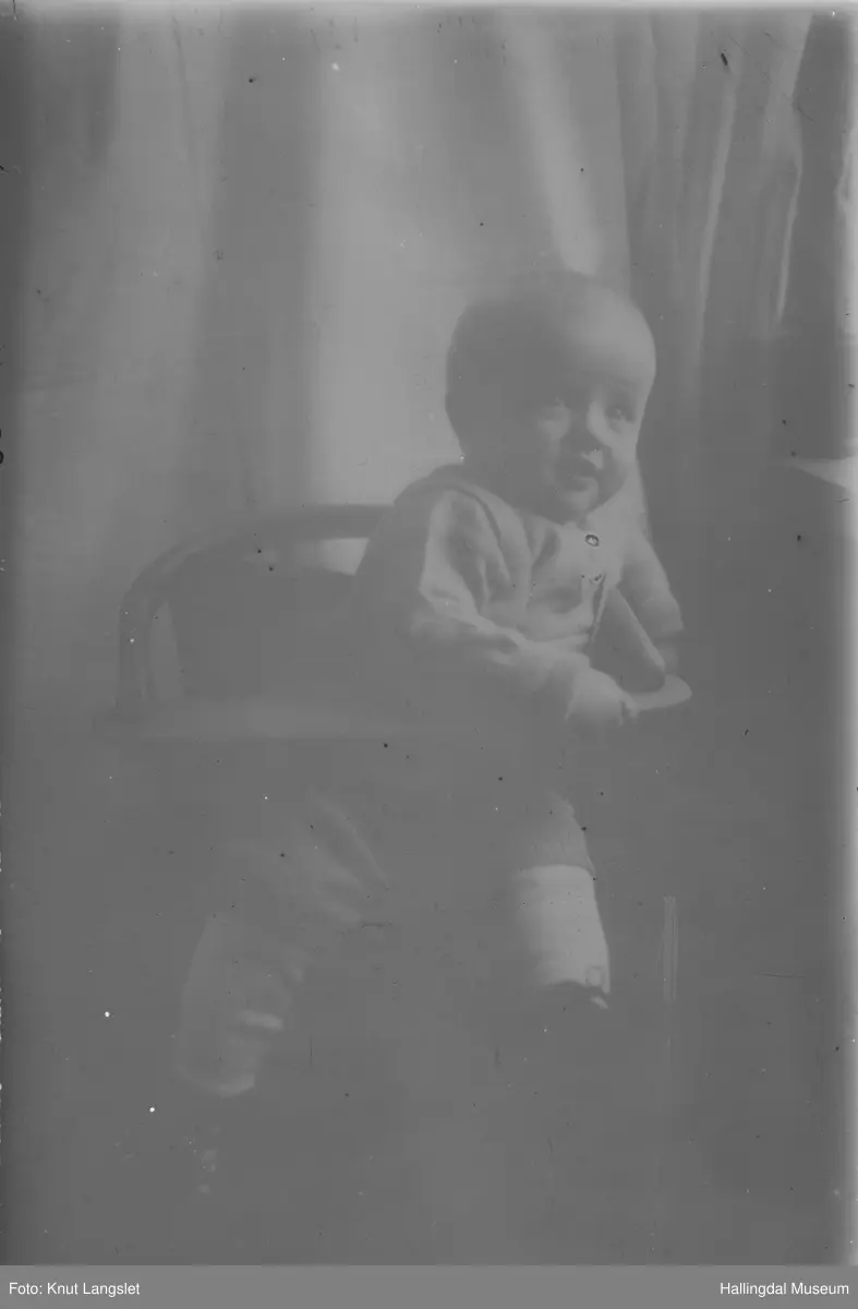 Lars Roar Langslet som 1 åring. -Hallingdal museum fotosamling ...